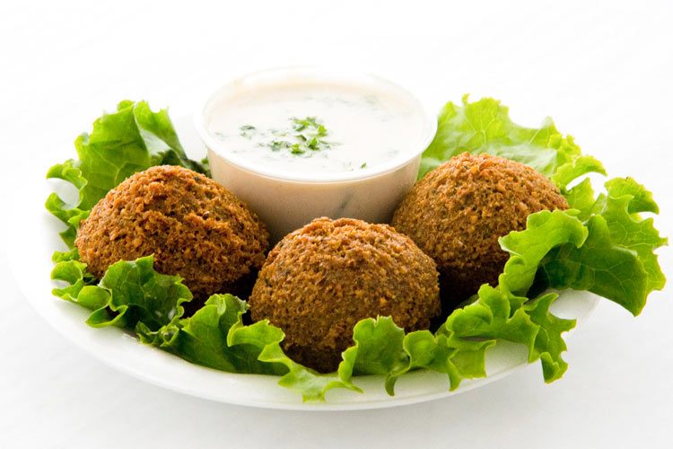 Cómo hacer Falafel: la croqueta de tiempos bíblicos - Revista Más Viajes